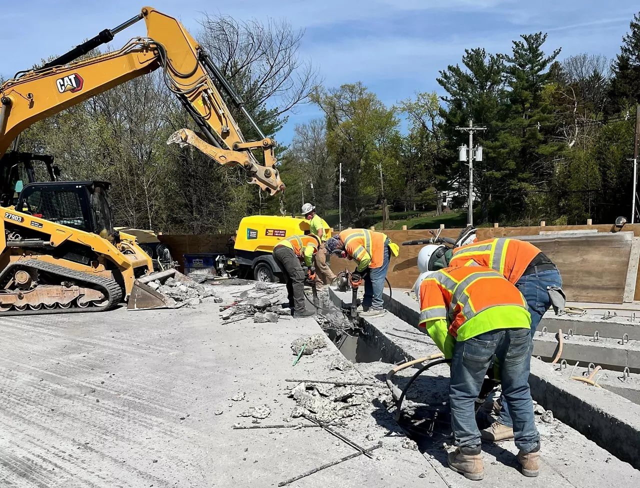 Atlas Copco Portable Air Compressor Chosen for Bridge Deck Renewal - PD ...
